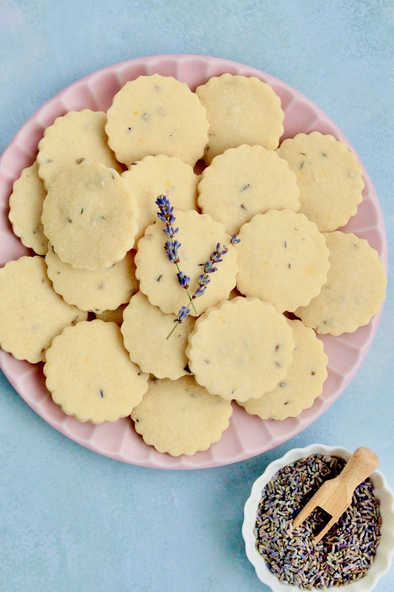 Lemon Lavender Shortbread Cookies